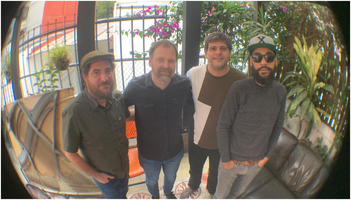 ¿Rock y música tropical? La rica mezcla de *Señor Loop*