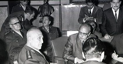 1968: Fracasa encuentro del CNH con enviados de Díaz Ordaz; mitin en ...
