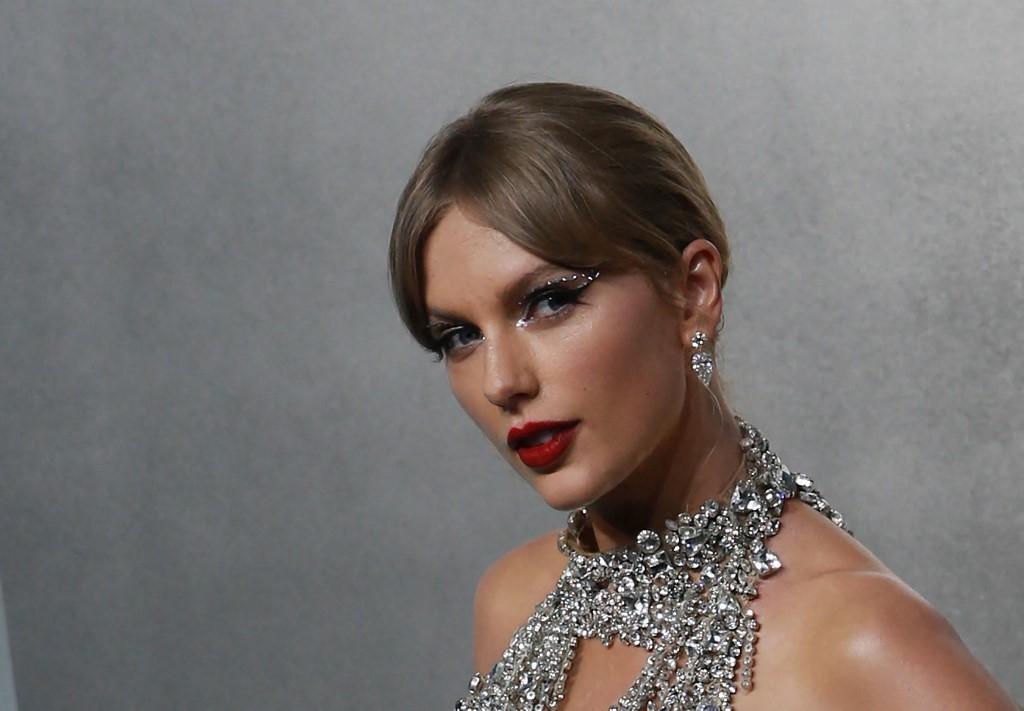 Taylor Swift es la primera artista en la historia en ¡tener el top 10 ...