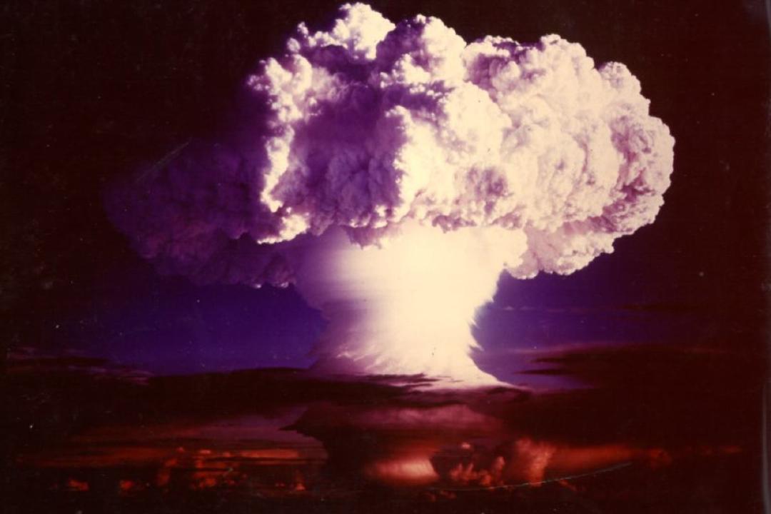 A 80 años de la bomba atómica: películas y documentales para recordar ...